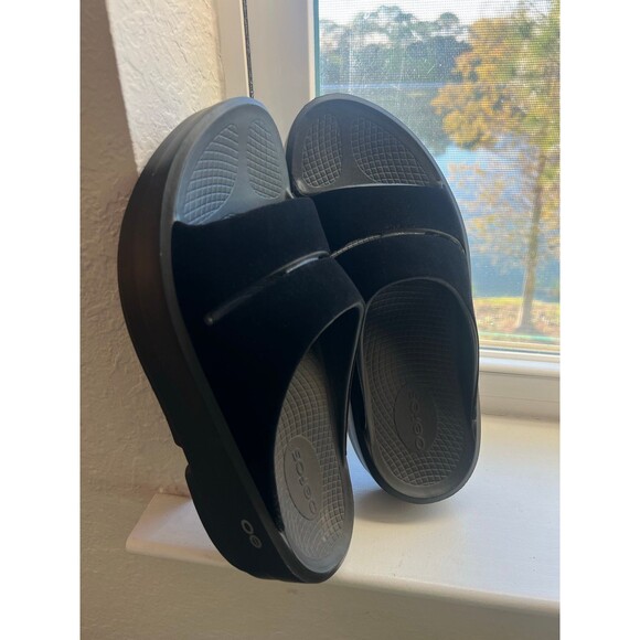 OOFOS | Shoes | Oofos Oomega Ooah Black Velvet Limited Platform Heel ...